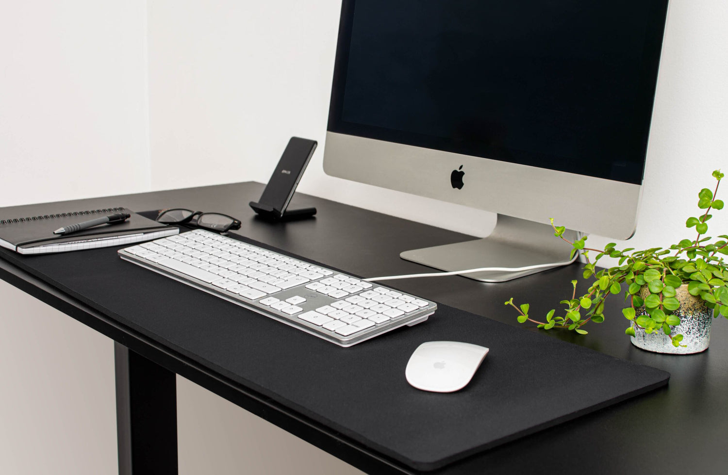 Fusionstrike's Ergonomic Desk Mat - Comfort to your Wrists & Elbows